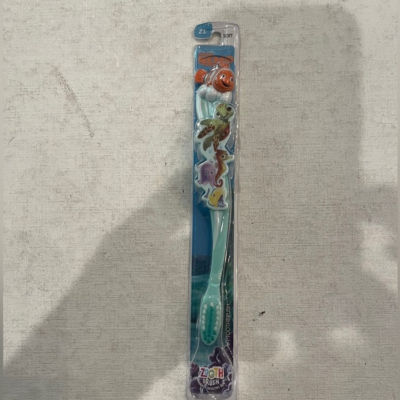 Disney | Other | Vintage Disney Kids Finding Nemo Aqua Toothbrush With ...